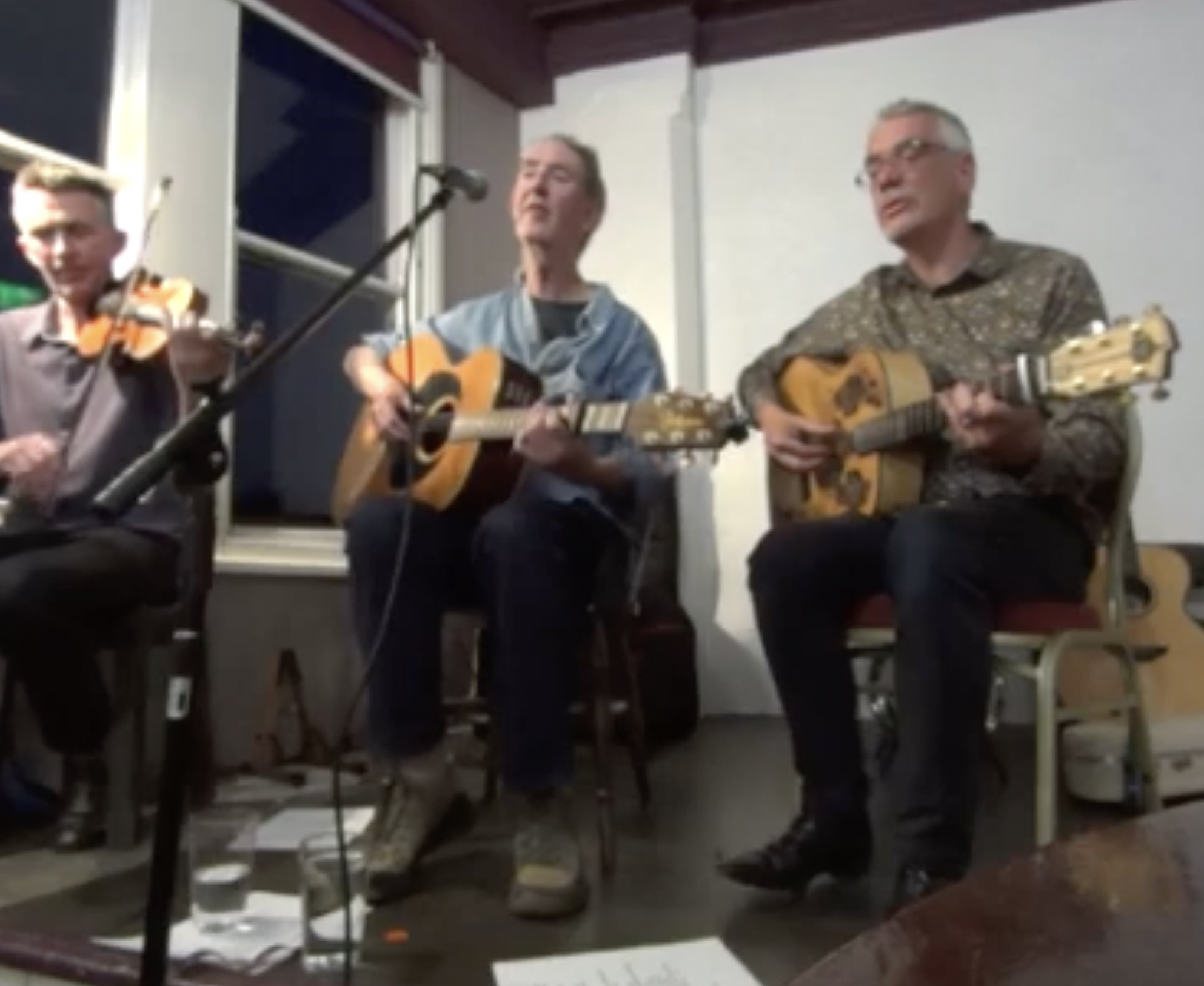 Carolan Guitar – An acoustic guitar that tells its life story
